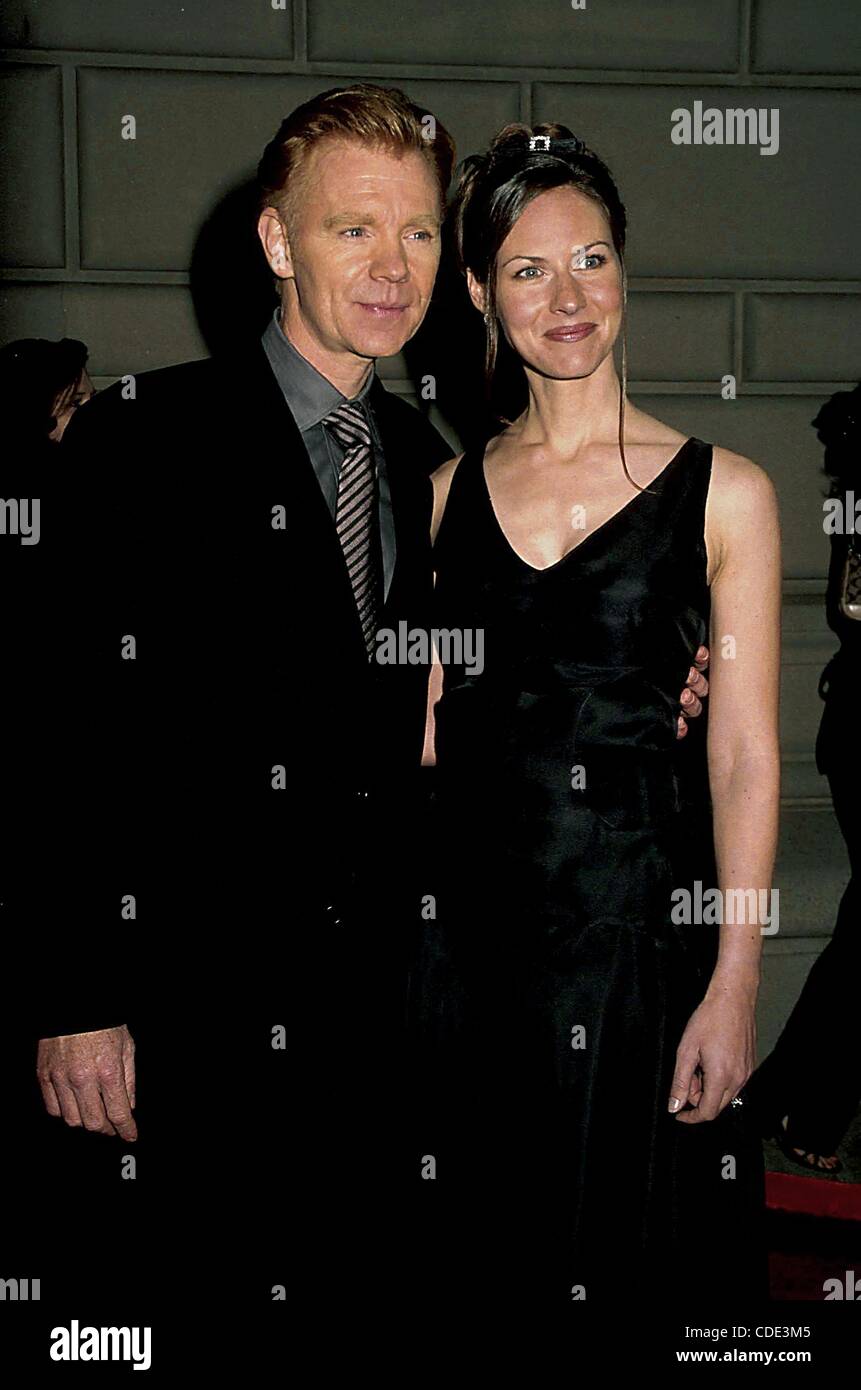 Jan. 1, 2011 - Hollywood, California, U.S. - I7307PR.2003 PEOPLES ...