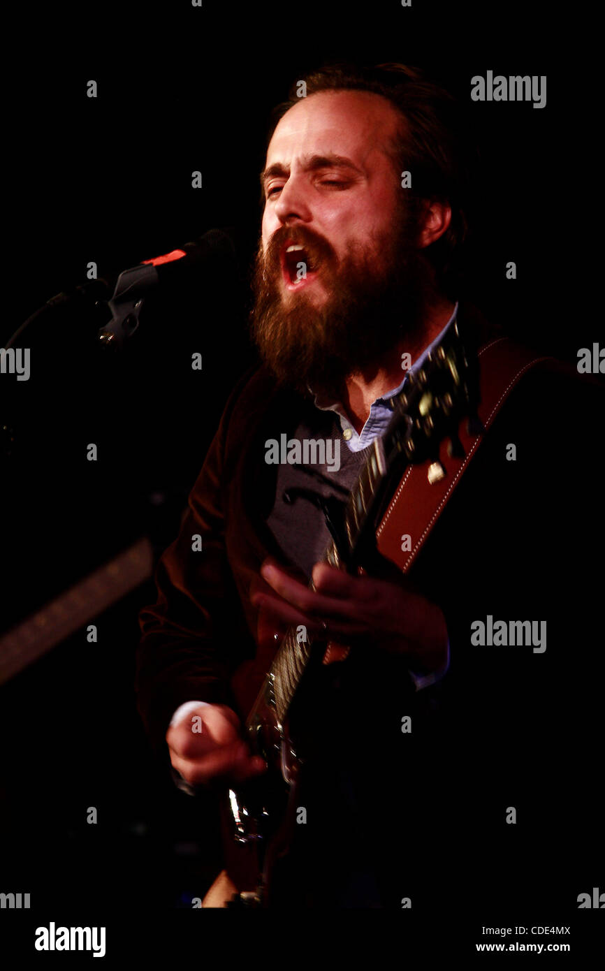 Iron and Wine aka Samuel Beam performing at The Apple Store Soho on ...