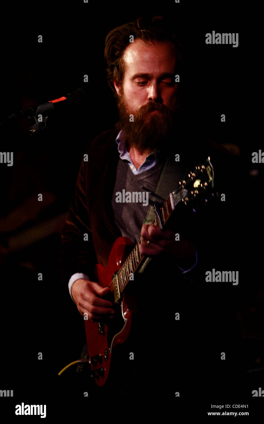 Iron and Wine aka Samuel Beam performing at The Apple Store Soho on ...