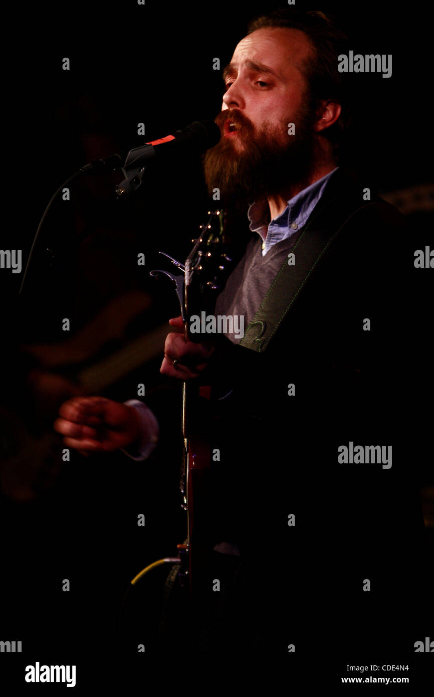 Iron and Wine aka Samuel Beam performing at The Apple Store Soho on ...