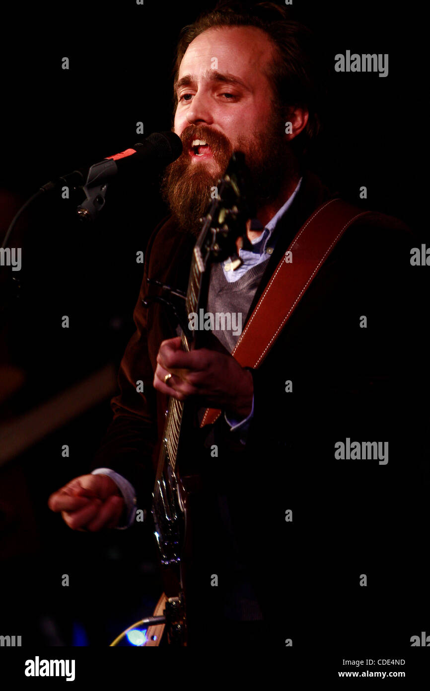 Iron and Wine aka Samuel Beam performing at The Apple Store Soho on ...