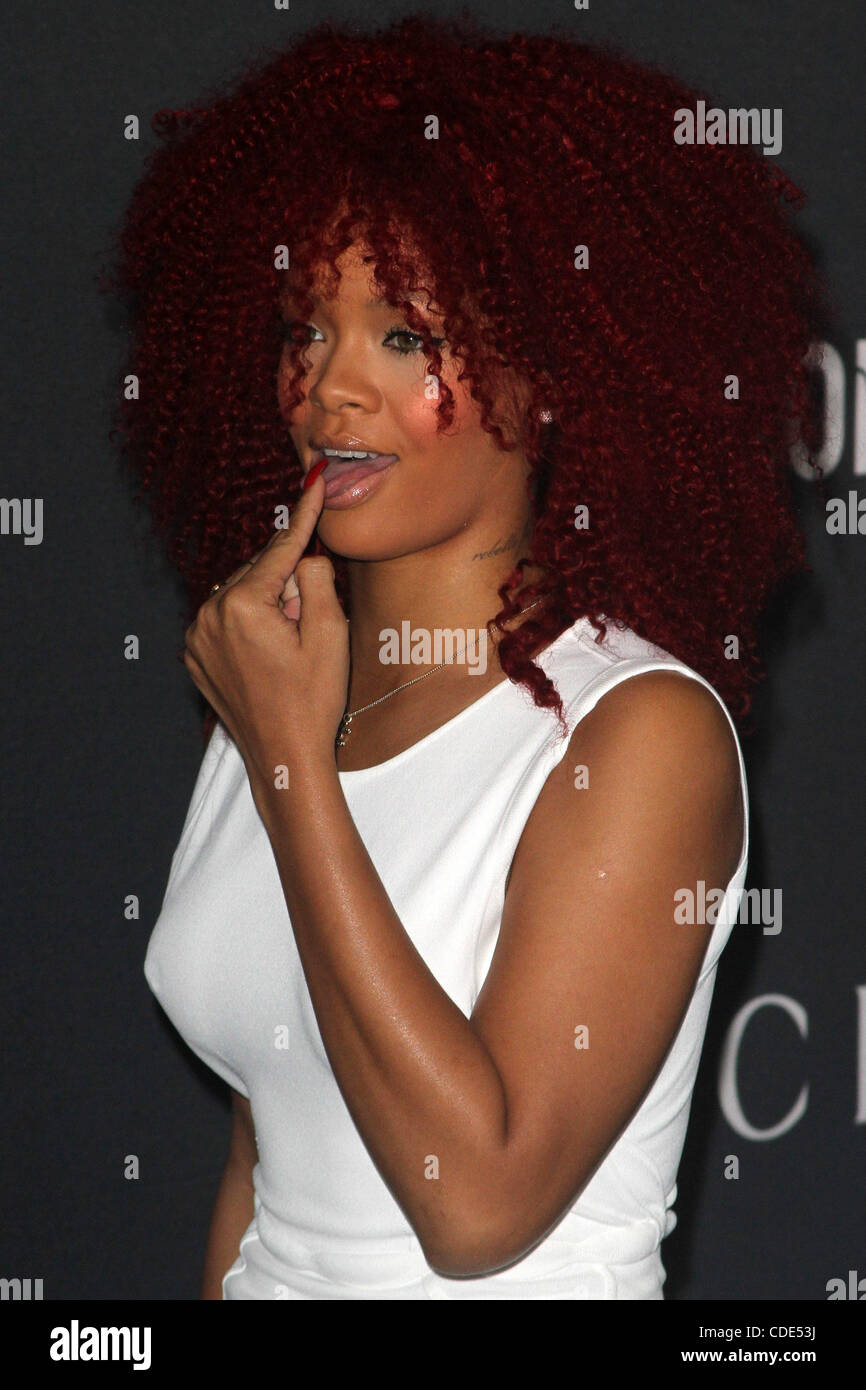 Rihanna Curly Hair 2011