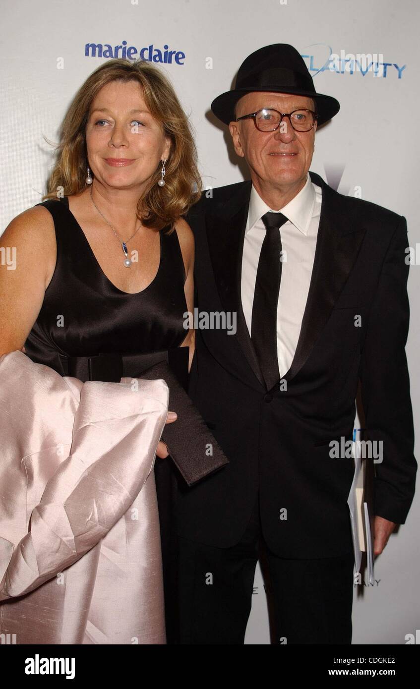 Jan. 16, 2011 - Hollywood, California, U.S. - GEOFFREY RUSH & WIFE ...