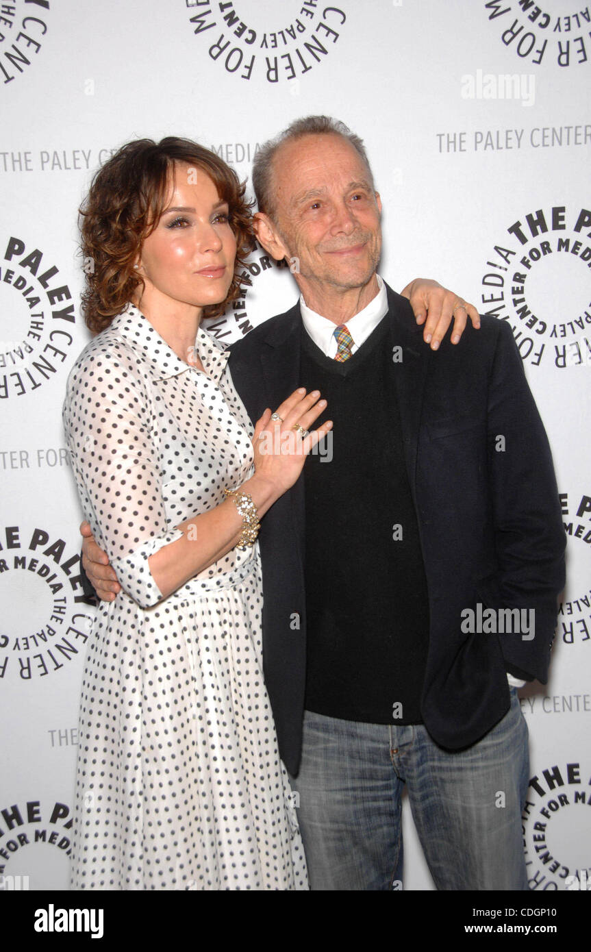 Jan. 18, 2011 - Hollywood, California, U.S. - Jennifer Grey and Joel ...