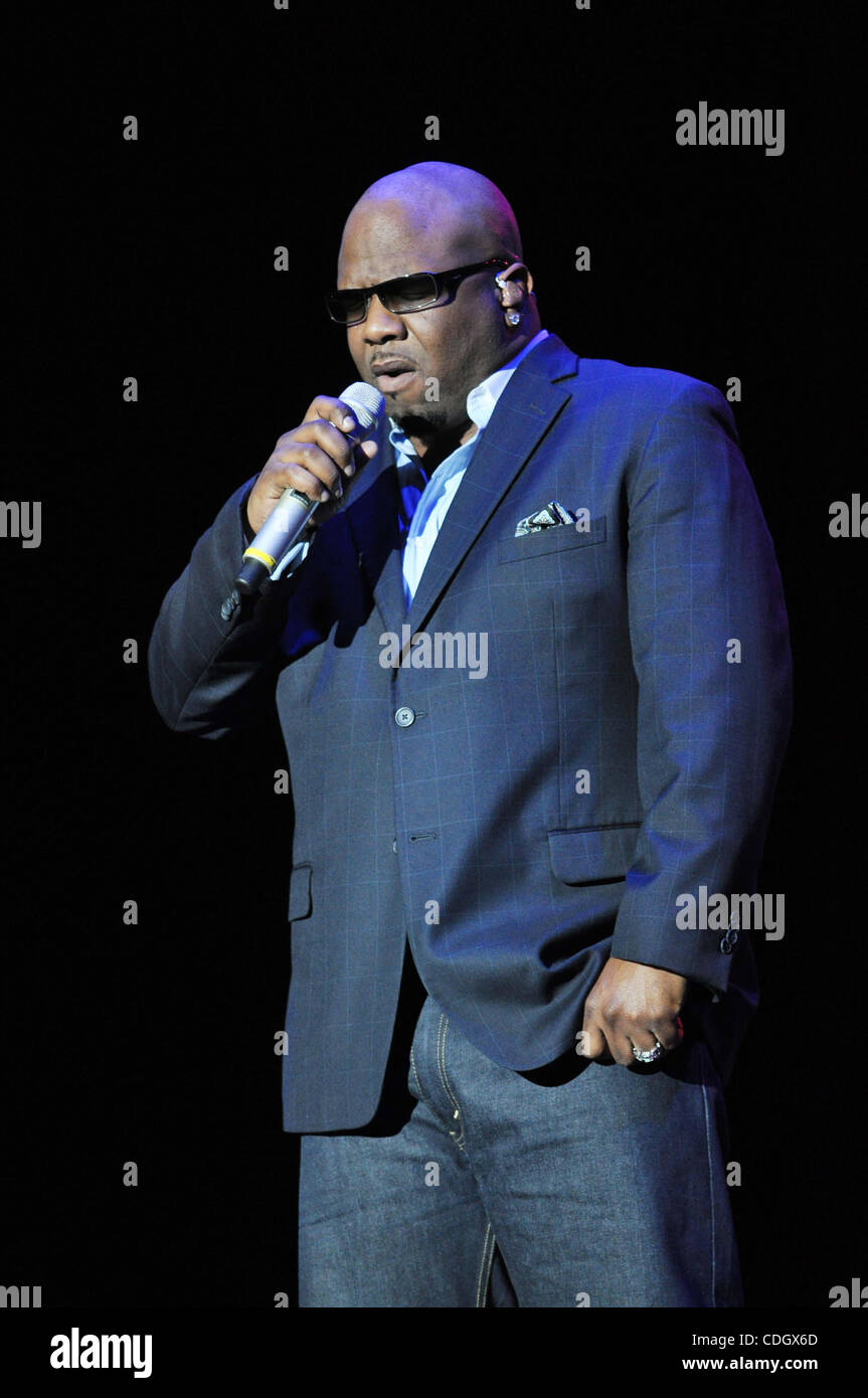 Wanya morris hi-res stock photography and images - Alamy