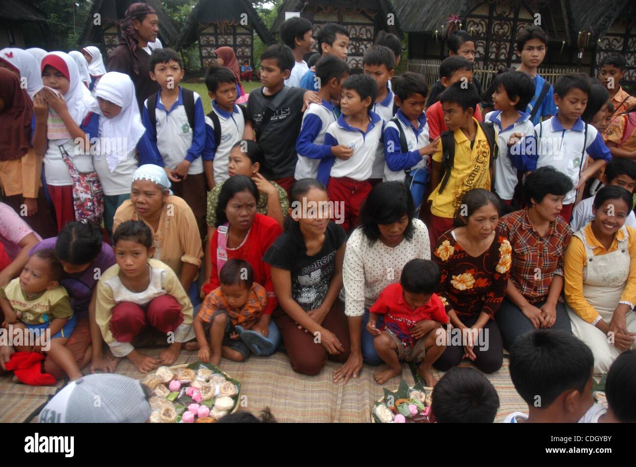 Jan 23, 2011 - Bogor, West Java, Indonesia - Villagers gather for ...