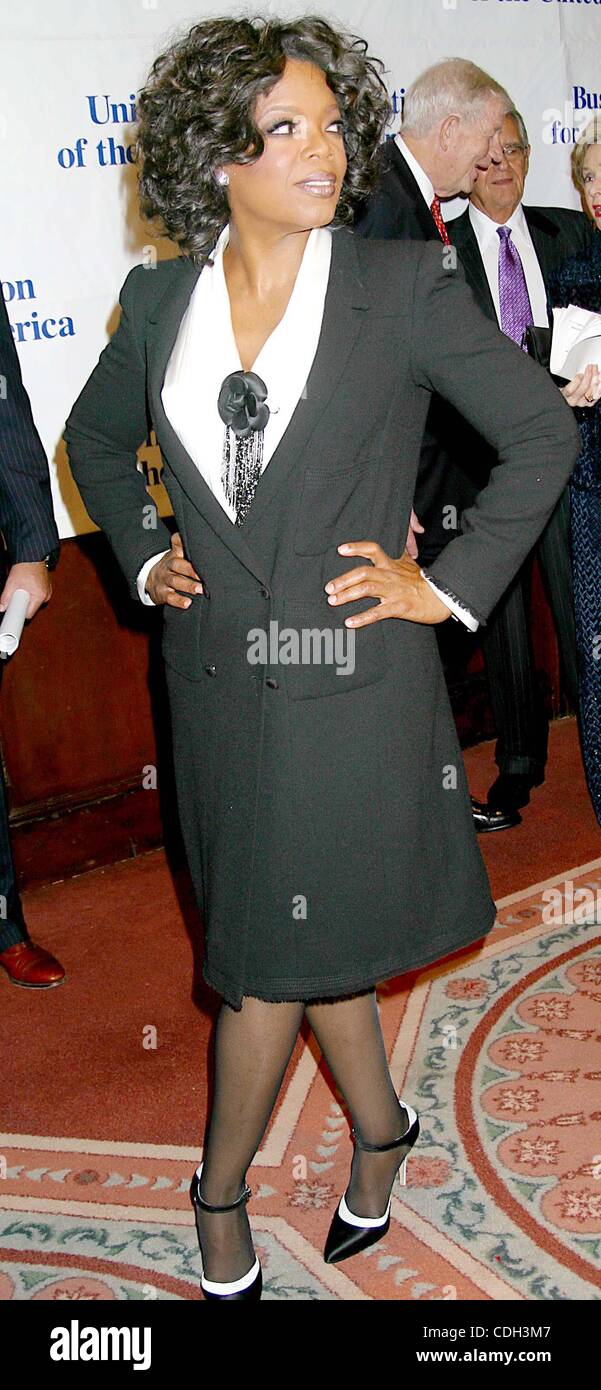 Jan. 27, 2011 - New York, New York, U.S. - K39722JBU.UNA-USA HONORS ...