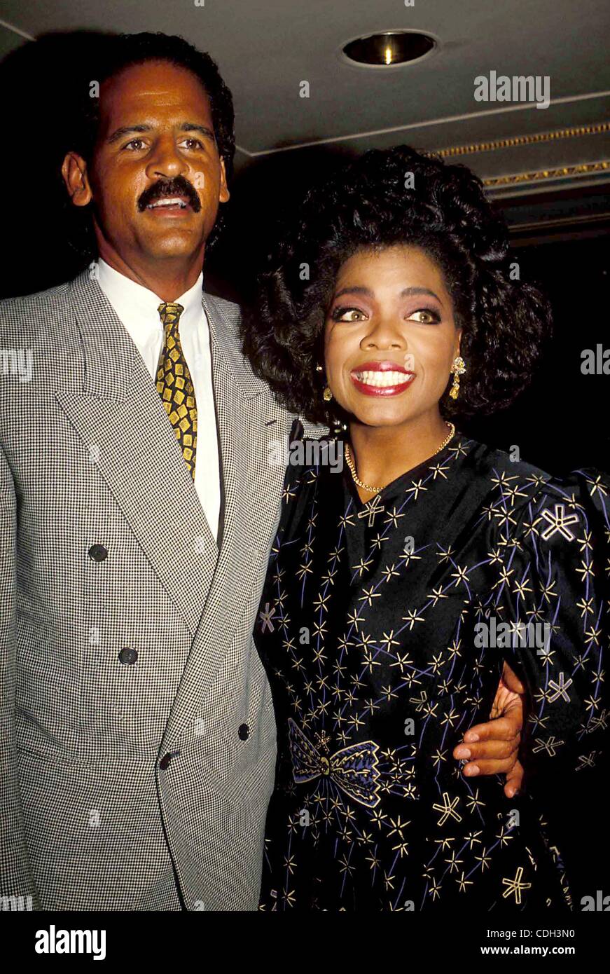Jan. 27, 2011 - New York, New York, U.S. - 15537.OPRAH WINFREY AND ...