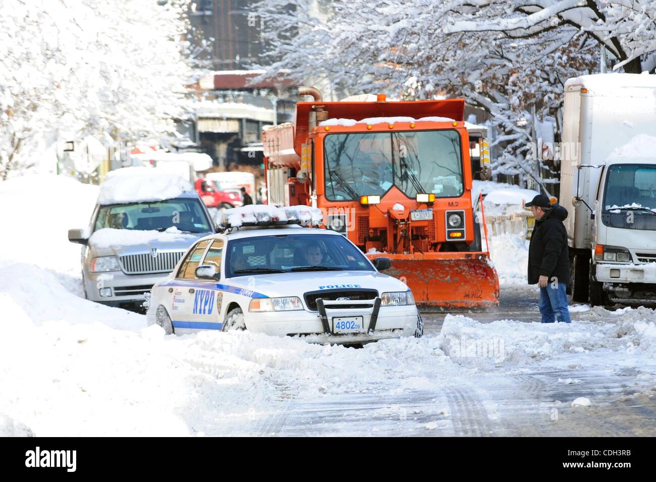 Stuck police car hi-res stock photography and images - Alamy