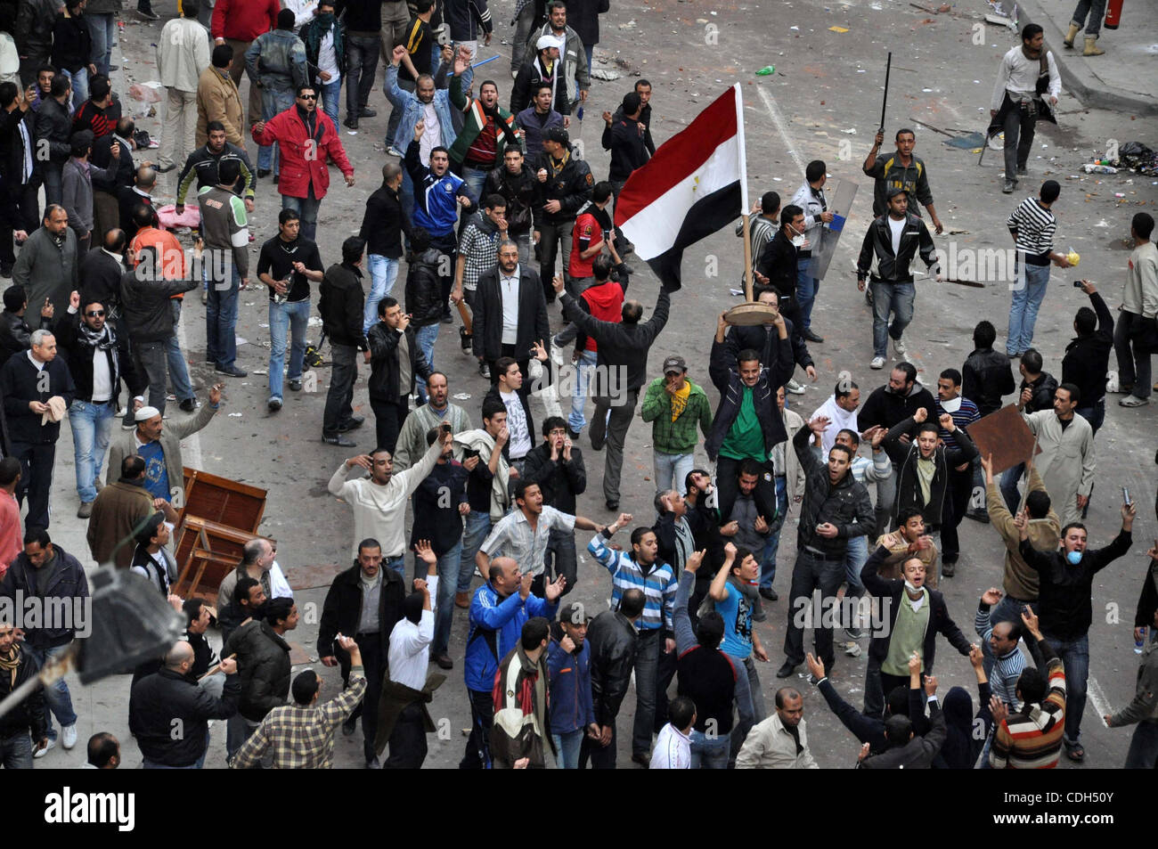 Egyptian anti-government demonstrators during clashes that erupted ...