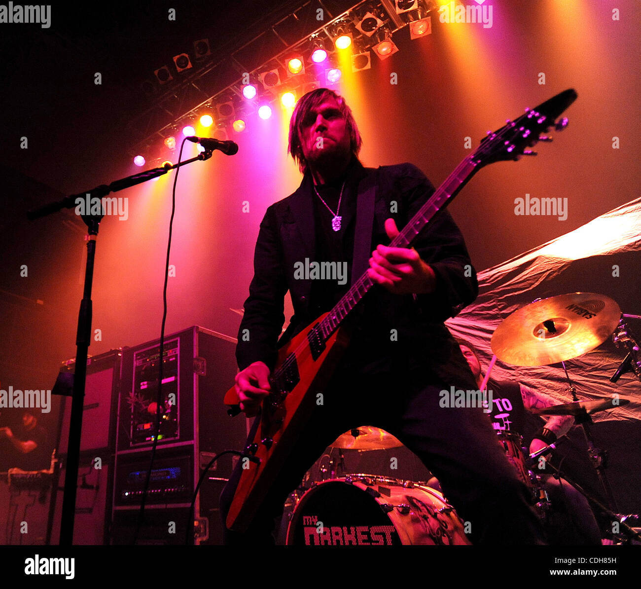 Jan. 30, 2011 - Norfolk, Virginia; USA - Singer / Guitarist MATT WALST ...