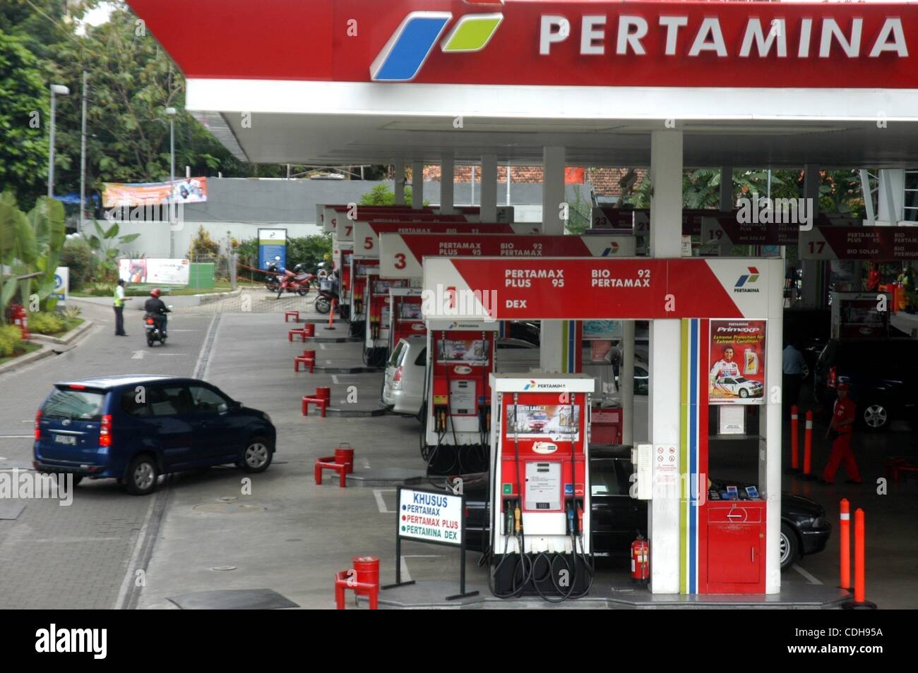 Pertamina gas station hi-res stock photography and images - Alamy