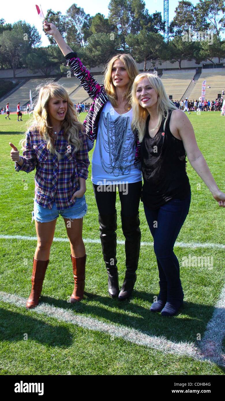Feb. 1, 2011 - Los Angeles, California, U.S. - Chelsea Hightower, Heidi ...
