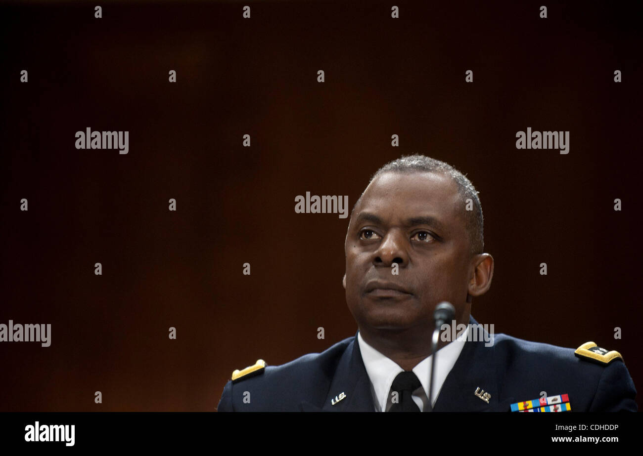 General lloyd james austin iii hi-res stock photography and images - Alamy