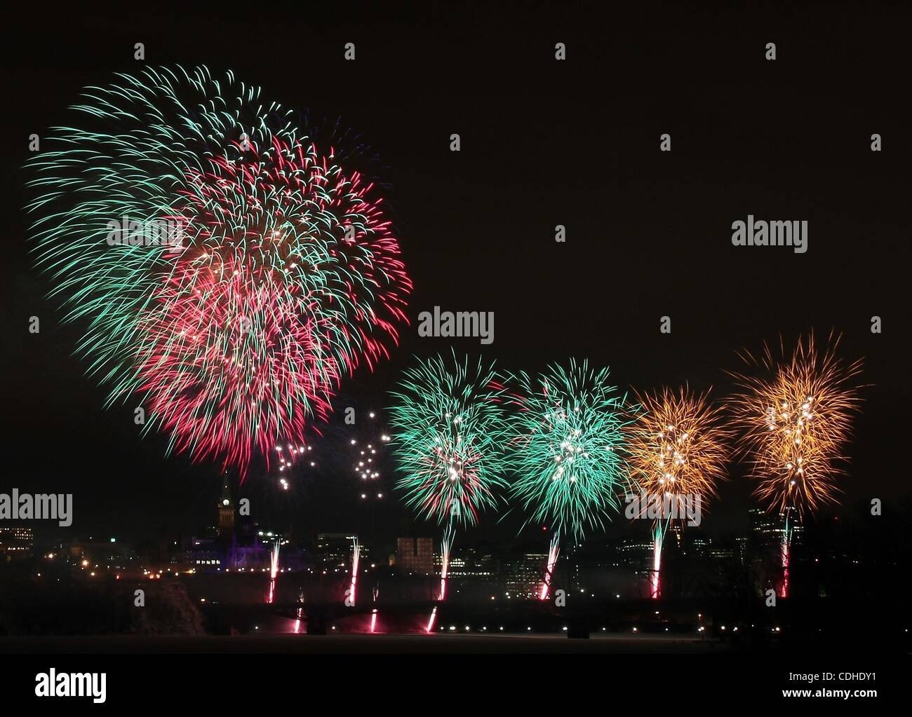 Feb 04, 2011 - Gatineau, Quebec, Canada - Fireworks explode over Canada ...