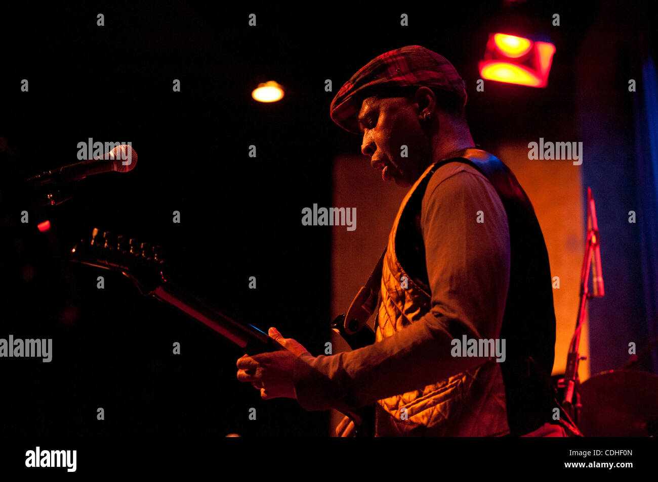 Feb 05, 2011 - Oakland, California, U.S. - VERNON REID performs live ...