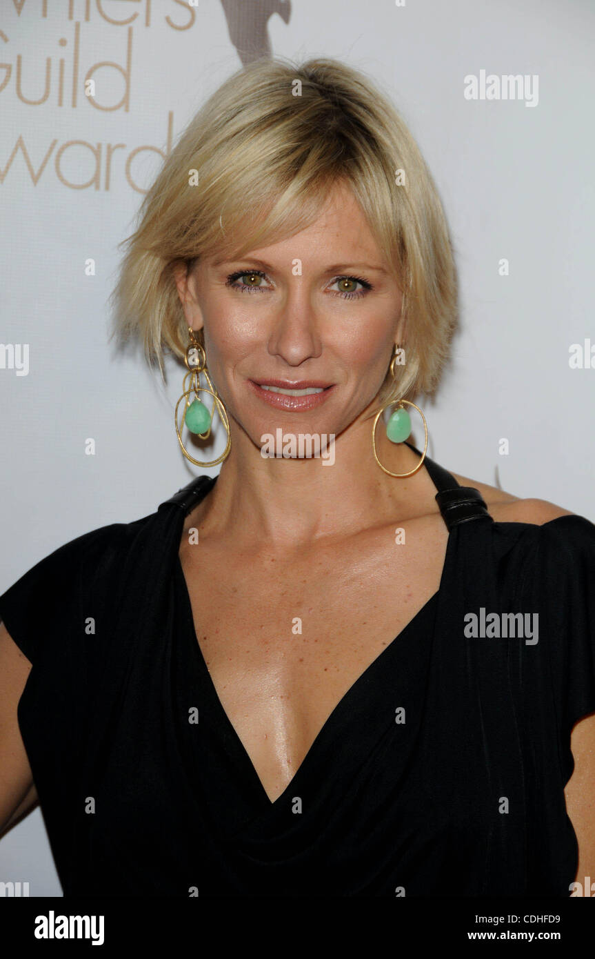 Feb. 5, 2011 - Los Angeles, California, U.S. - Kelly Manahan Hensley ...