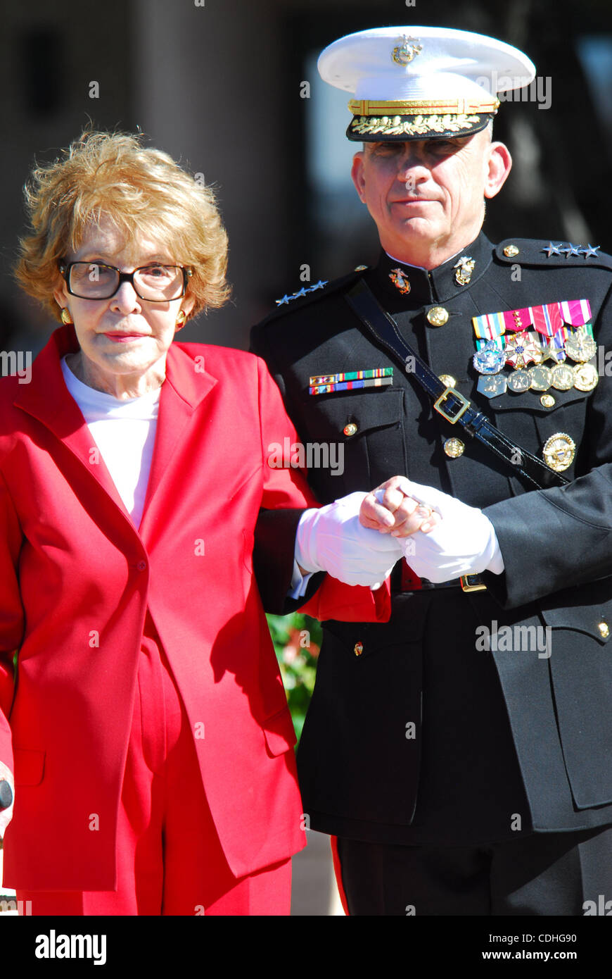 U s marine corps lieutenant general hi-res stock photography and images ...