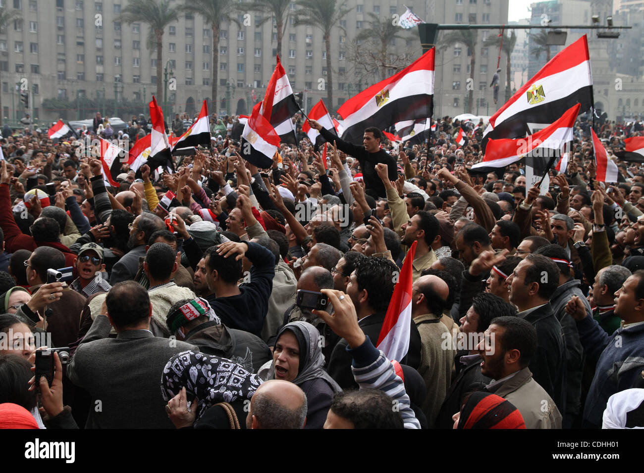 Egyptian newspaper hi-res stock photography and images - Alamy