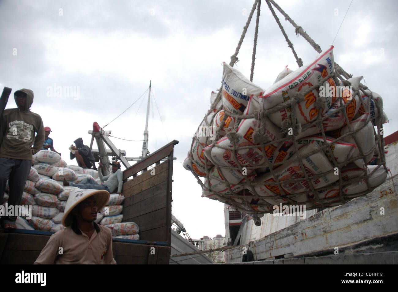 Traditional cargo ship hi-res stock photography and images - Alamy
