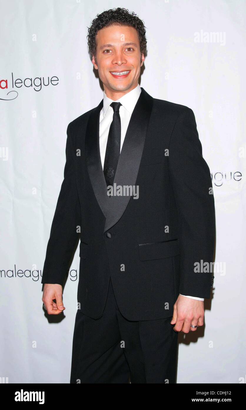 Feb. 7, 2011 - New York, New York, U.S. - JUSTIN GUARINI arrives for ...