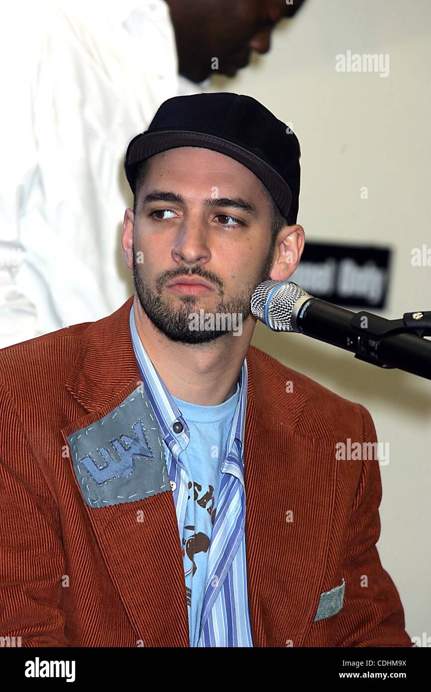 Feb. 9, 2011 - New York, New York, U.S. - K39856RM.JON B PERFORMANCE ...