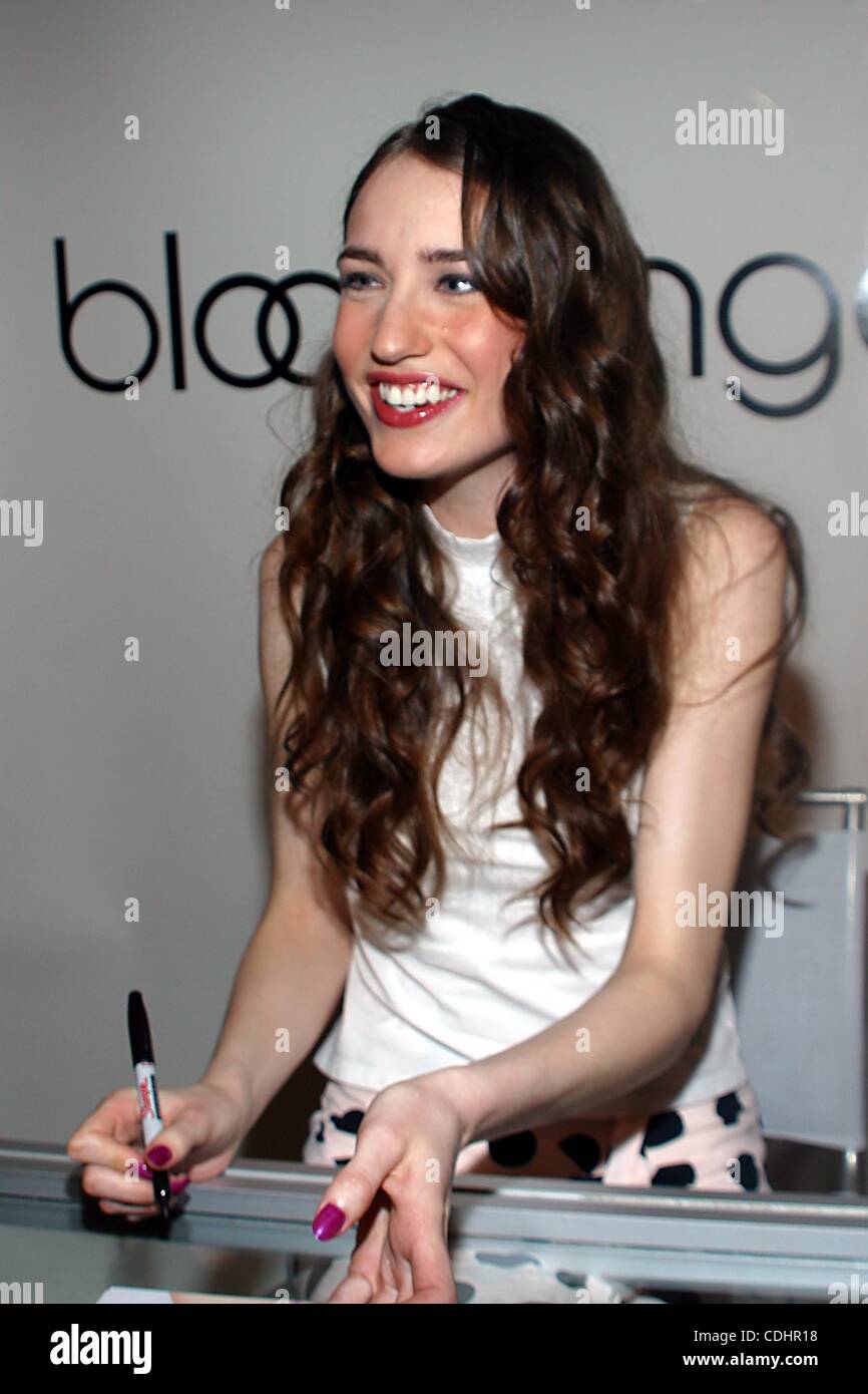 Feb. 10, 2011 - New York, New York, U.S. - K31443RM. SD06/26/2003..MEET ...