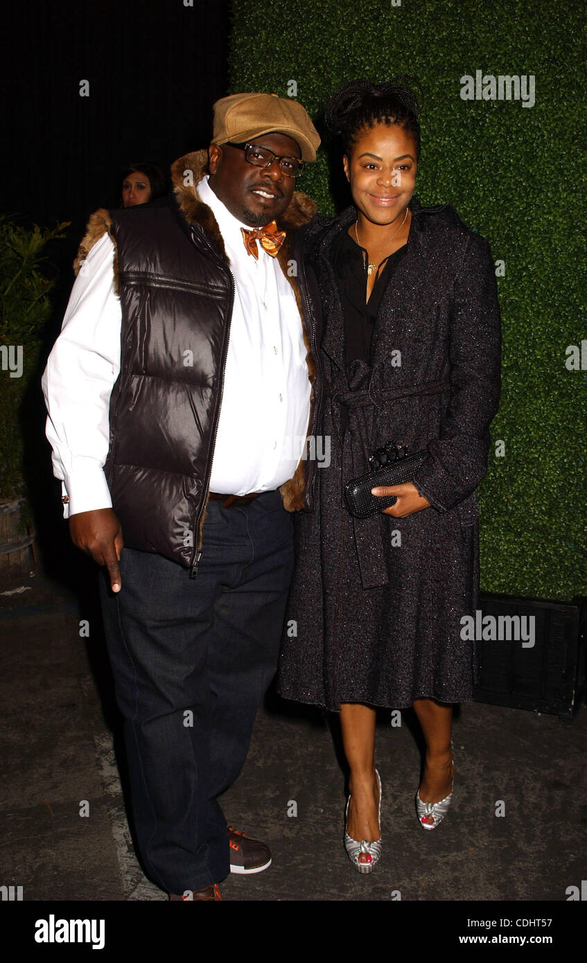 Feb. 10, 2011 - Hollywood, California, U.S. - CEDRIC THE ENTERTAINER ...