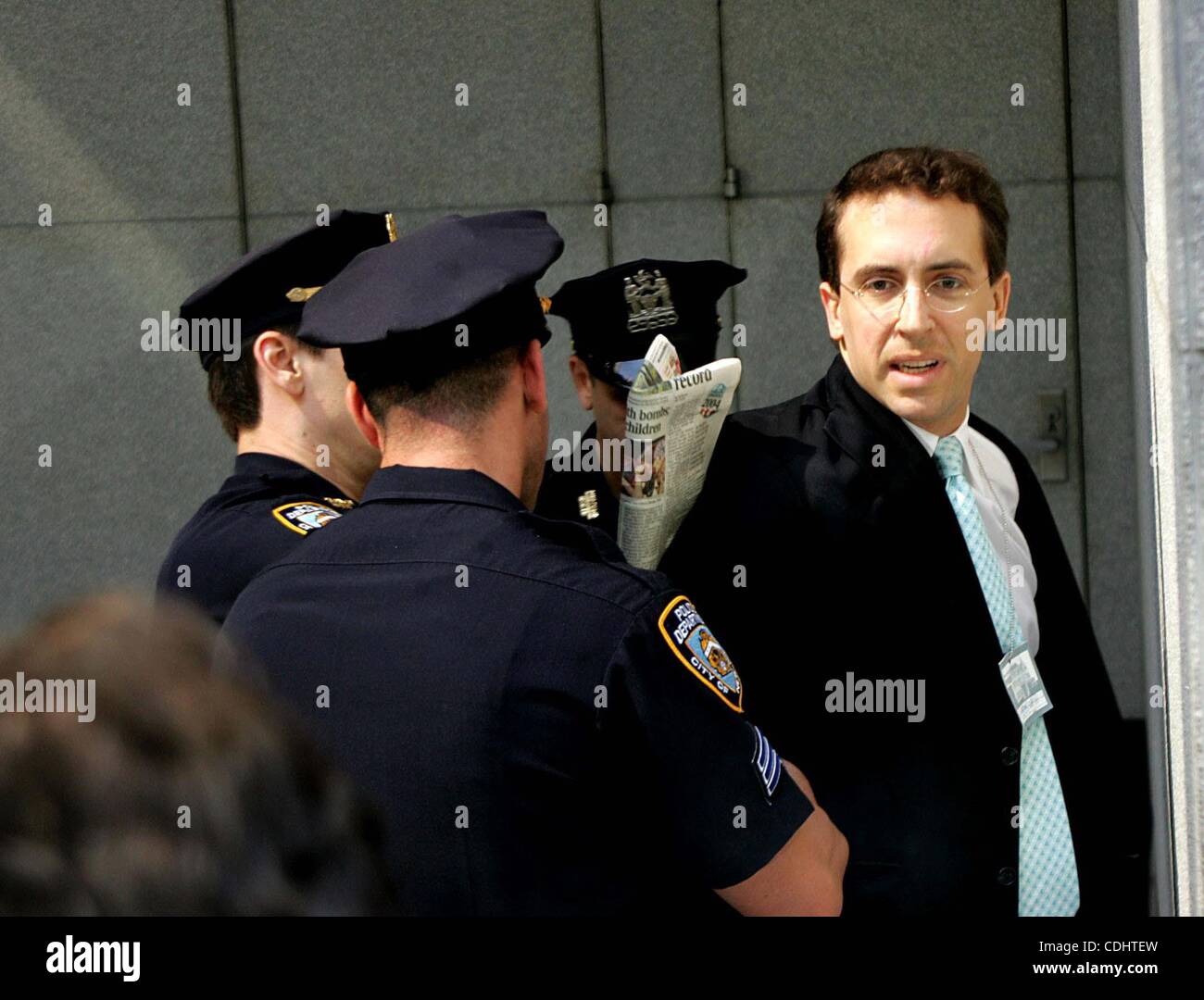 Feb. 11, 2011 - New York, New York, U.S. - K39103RM.ARNOLD ...