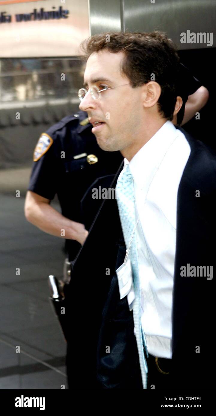 Feb. 11, 2011 - New York, New York, U.S. - K39103RM.ARNOLD ...