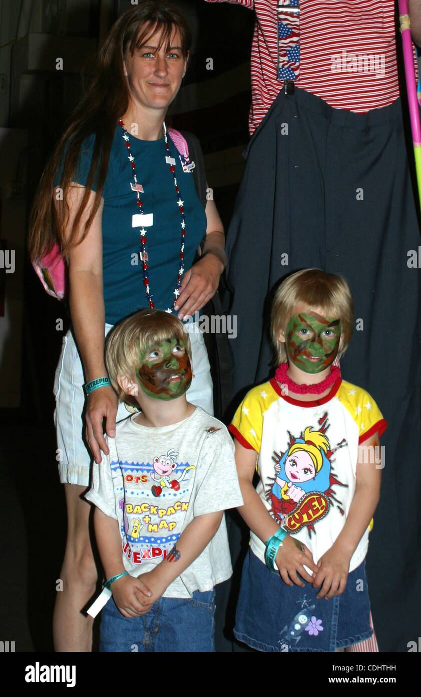 Feb. 11, 2011 - New York, New York, U.S. - K30248RM.MILITARY FAMILY FUN ...