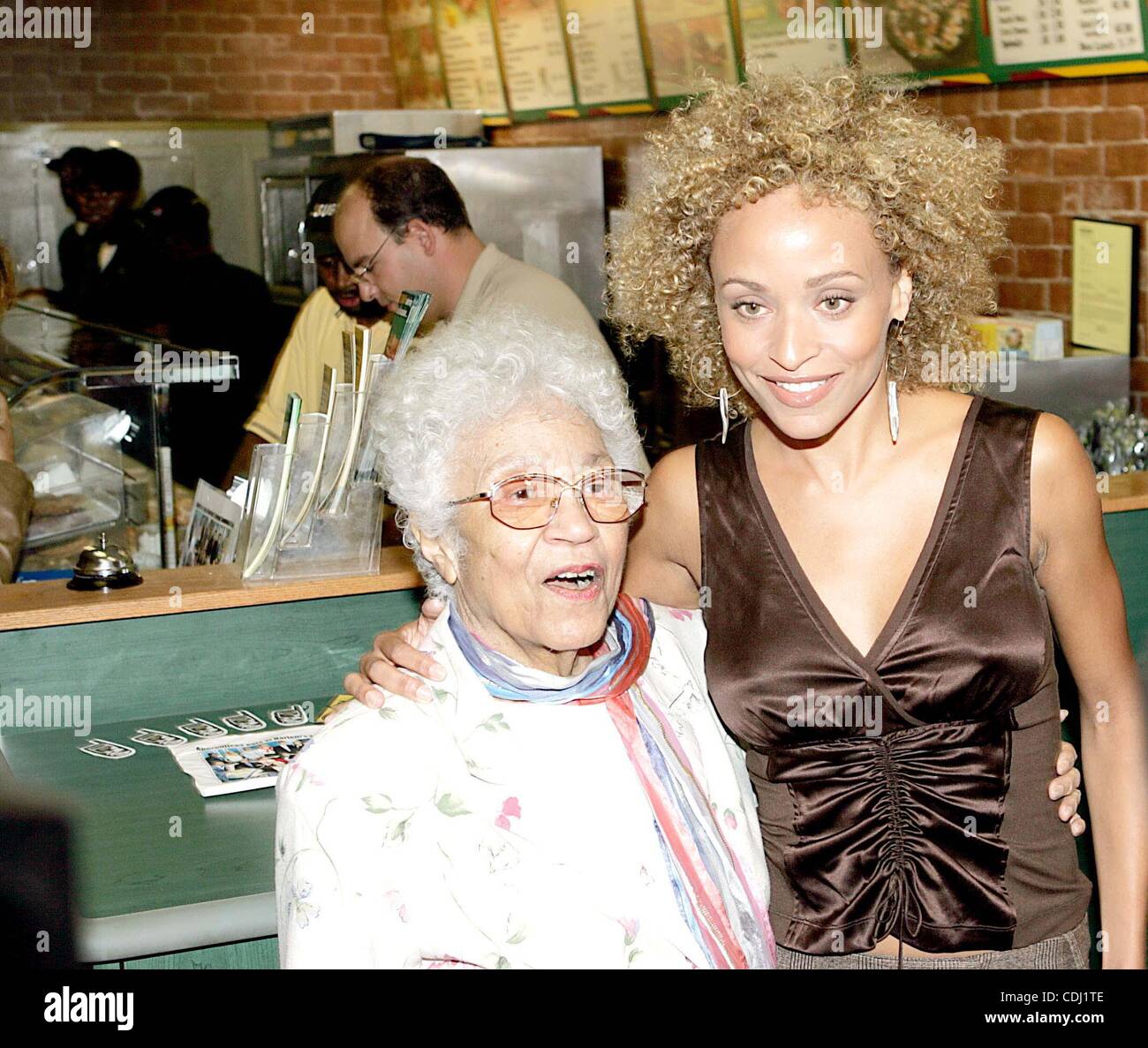 Feb. 14, 2011 - New York, New York, U.S. - K39719RM.STACIE J (FROM THE ...