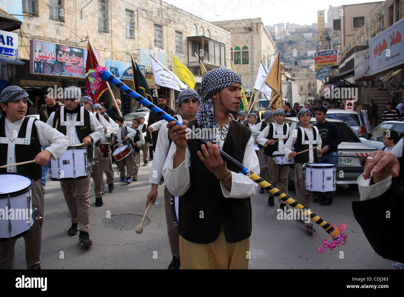 Palestinian Muslims celebrate the anniversary of the Prophet Muhammad ...