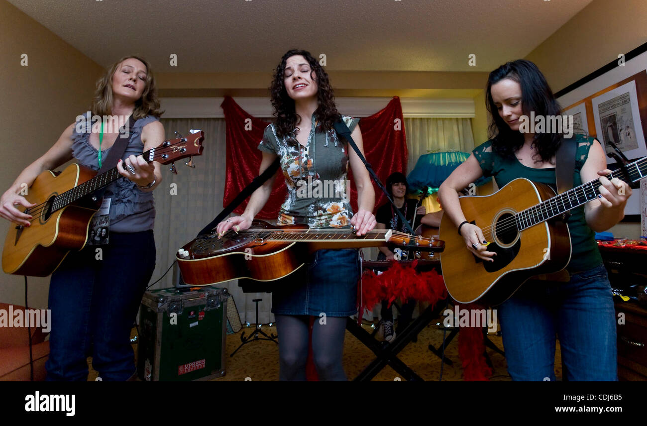 Feb.17, 2011 - Memphis, Tennessee, USA - Red Molly performs at a hotel ...