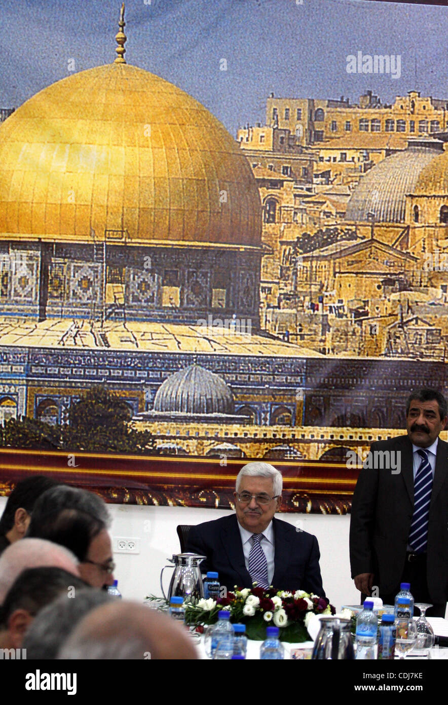 Palestinian President Mahmud Abbas meets Palestinian Authority ...
