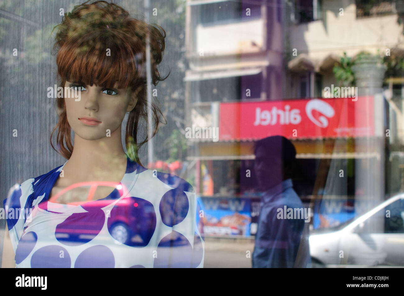 Passerby looks hi-res stock photography and images - Alamy