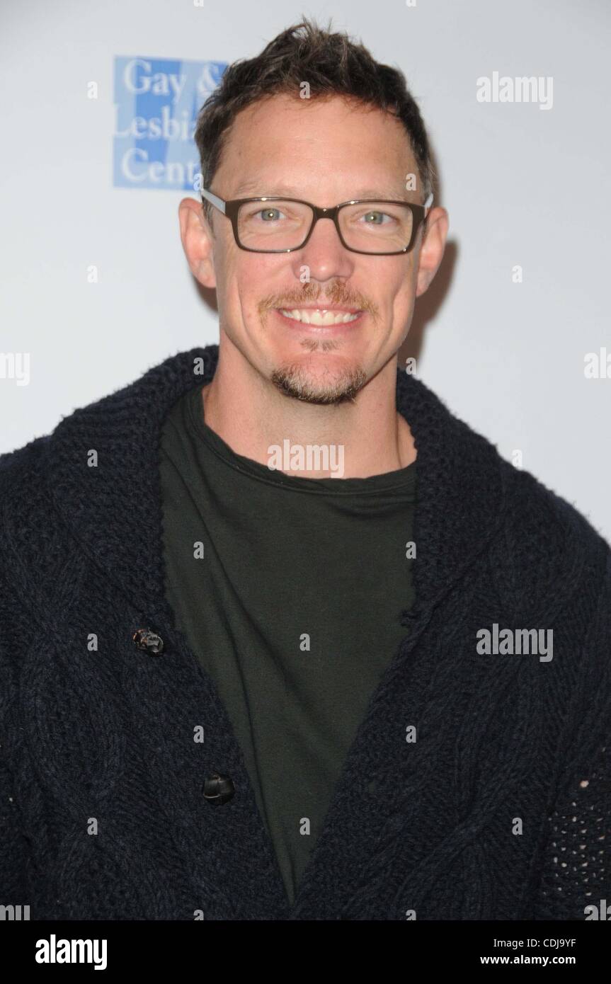 Feb. 20, 2011 - Los Angeles, California, U.S. - Matthew Lillard ...
