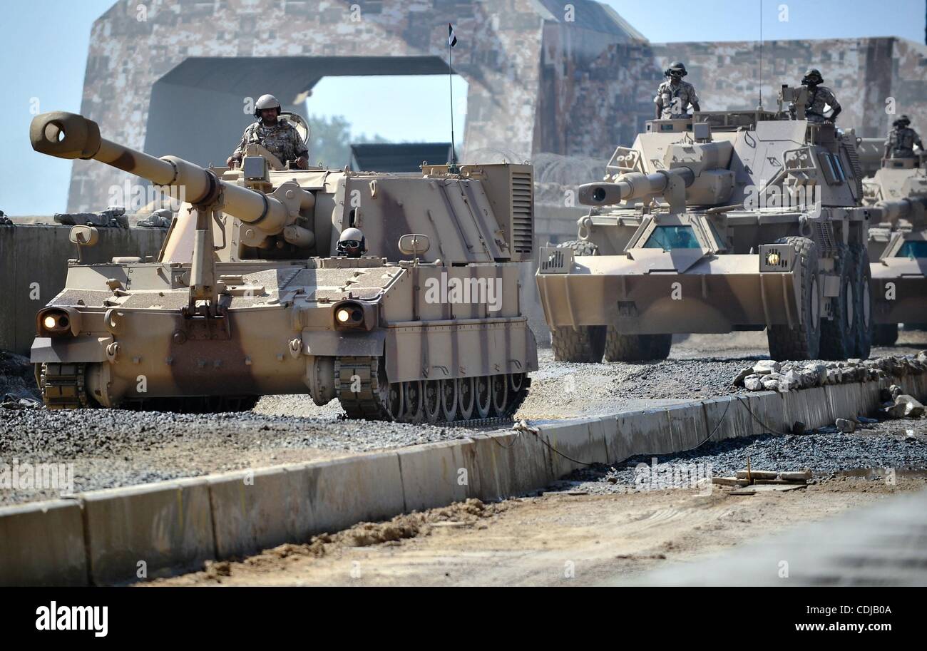 Defense exhibition middle east hi-res stock photography and images - Alamy
