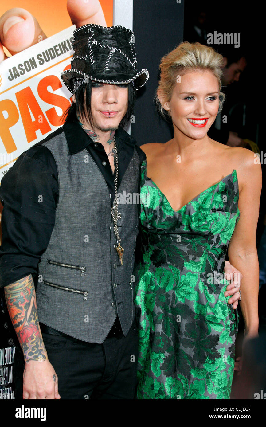Nicky whelan hall pass premiere hi-res stock photography and images - Alamy