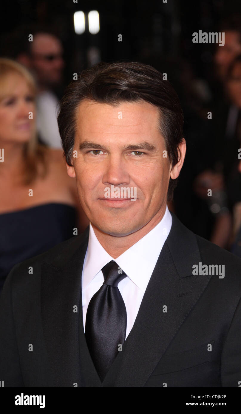 Feb. 27, 2011 - Hollywood, California, U.S. - Actor JOSH BROLIN arrives ...