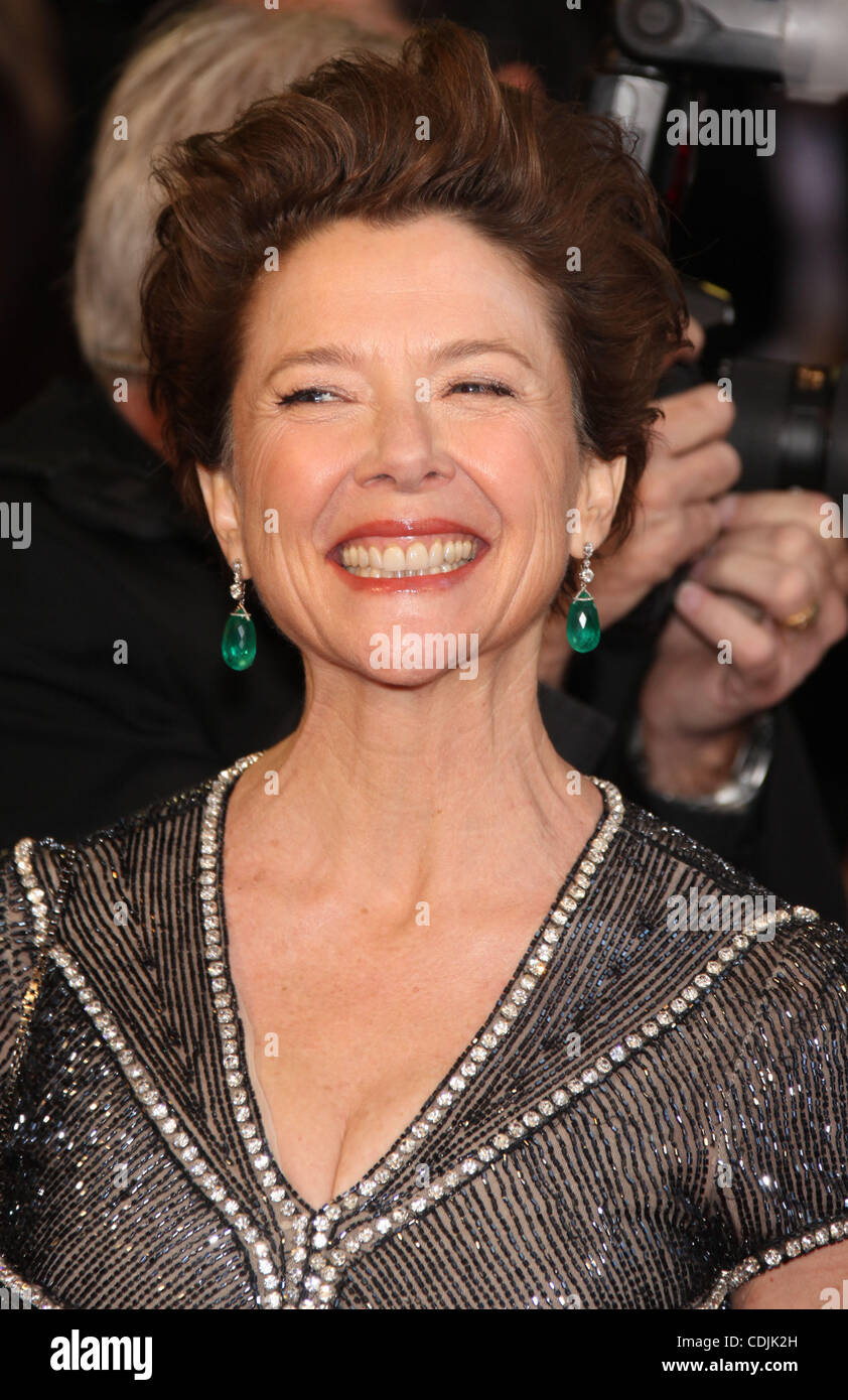 Feb. 27, 2011 - Hollywood, California, U.S. - Actress ANNETTE BENING ...