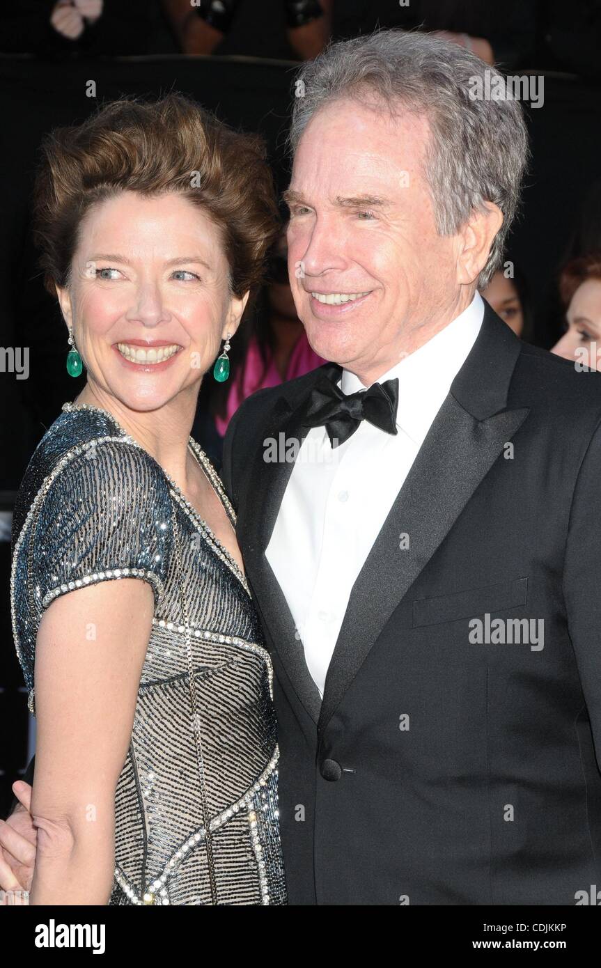 Annette bening warren beatty actress actor hi-res stock photography and ...