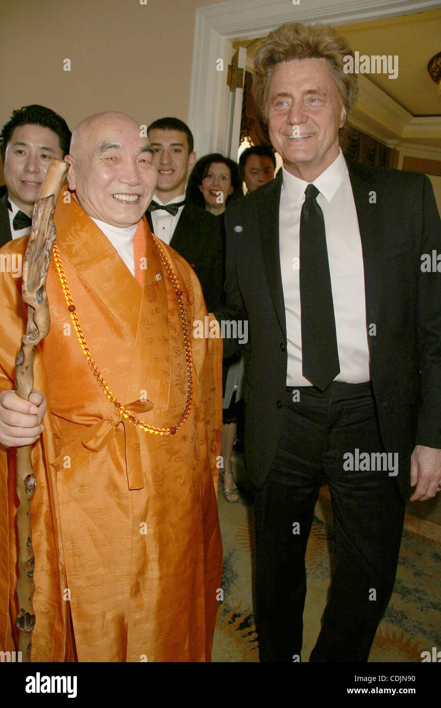 Shadoe stevens hi-res stock photography and images - Alamy