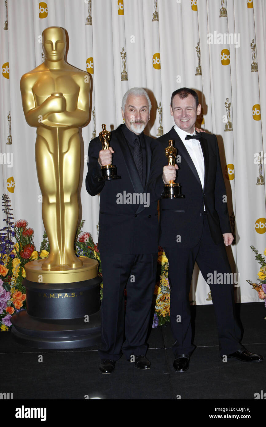 Rick baker and dave elsey oscars hi-res stock photography and images ...