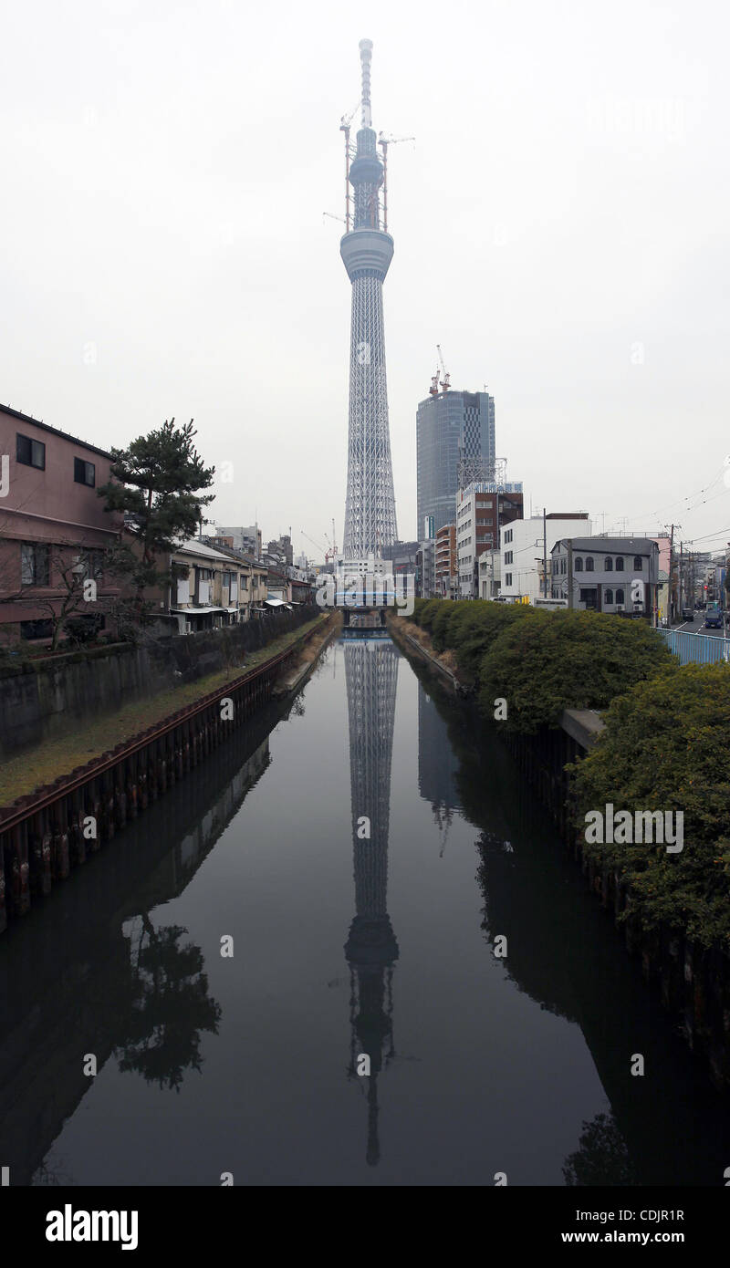 Mar. 1, 2011 - Tokyo, Japan - The self-standing broadcast tower, Tokyo ...