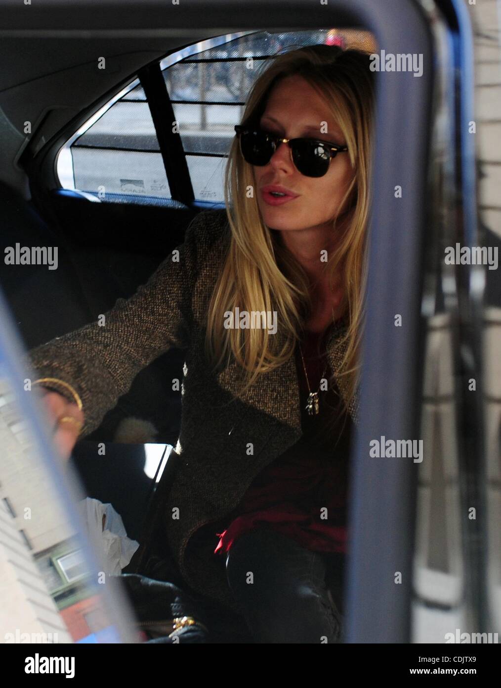 Rolling keith richards daughter model hi-res stock photography and ...