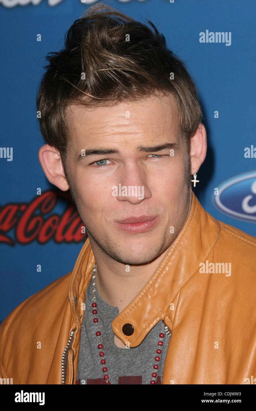 American Idol Season 10 Top 13 Finalists Party High Resolution Stock ...