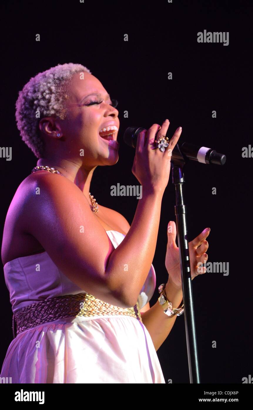 Mar 04, 2011 - Washington, District of Columbia, U.S. - R&B singer ...