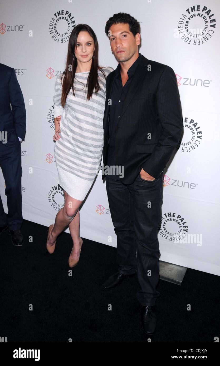 Sarah Wayne Callies And Jon Bernthal