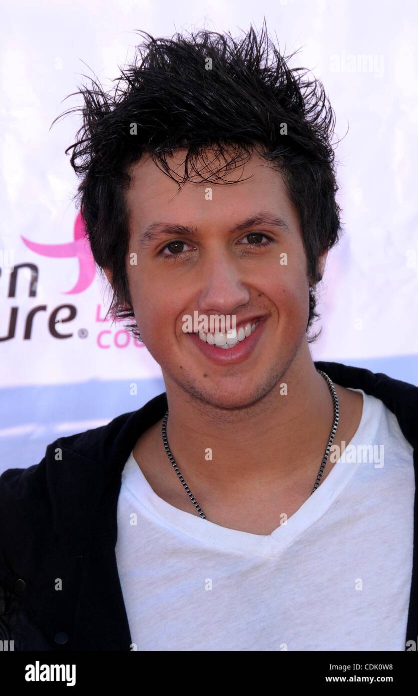 Mar. 6, 2011 - Hollywood, California, U.S. - 15th Annual Susan G. Komen ...